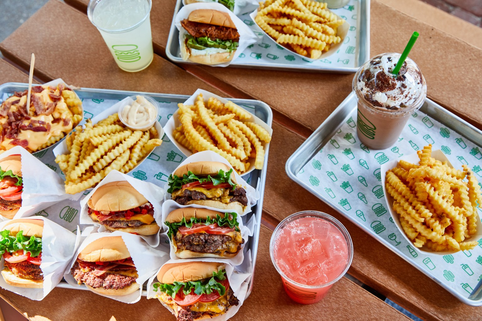 Students and residents welcome Shake Shack to College Park - Streetcar ...