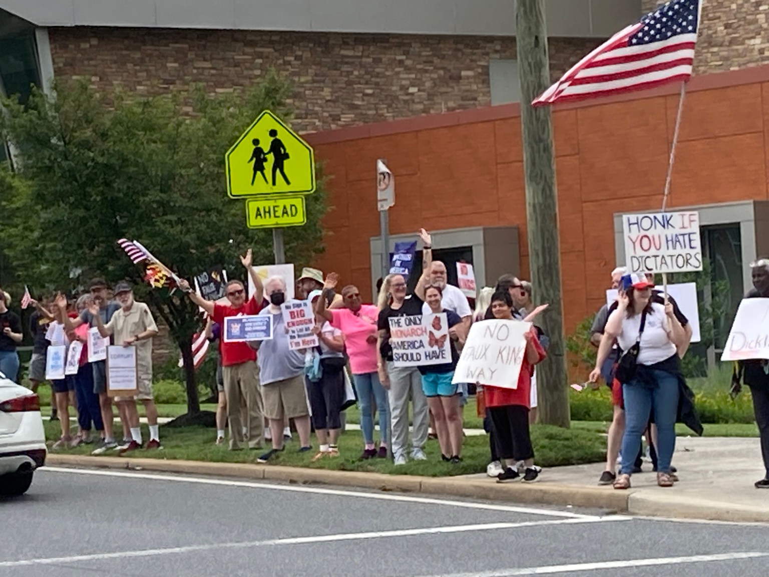 Hundreds attend Laurel's ‘No Kings’ Rally - Streetcar Suburbs Publishing